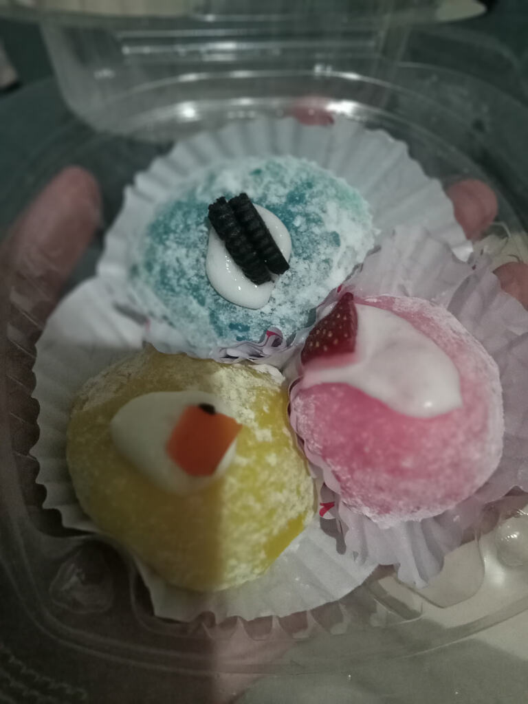 Enjoying my mochi😋 - Off Topic - Arcane Odyssey